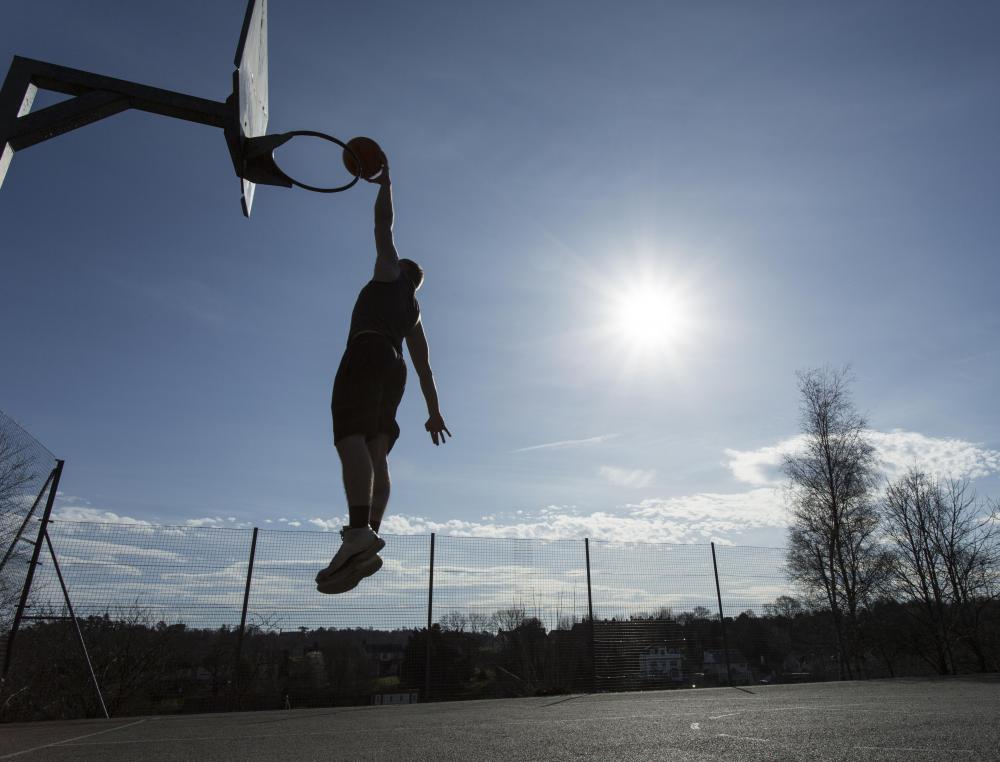 What is a Jump Shot? (with pictures)