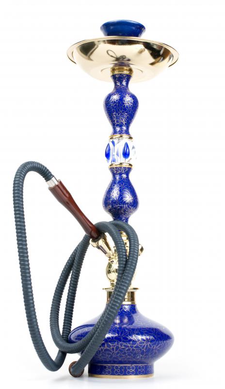 What is a Hookah? (with pictures)