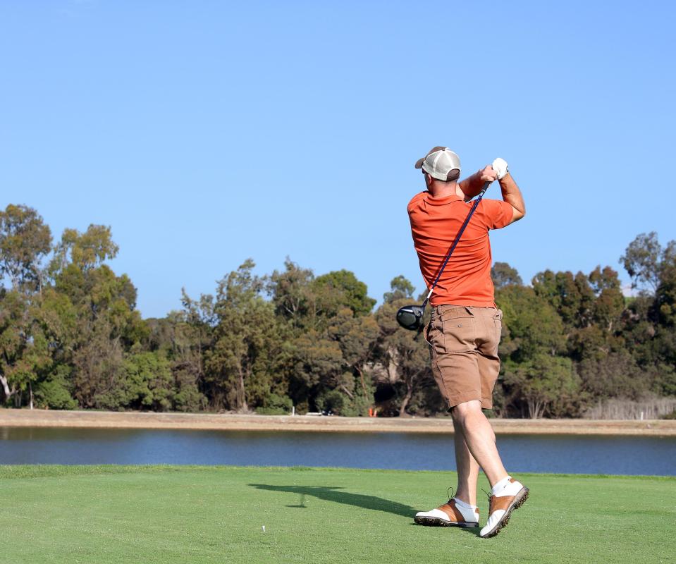 What Is a Putting Green? (with pictures)