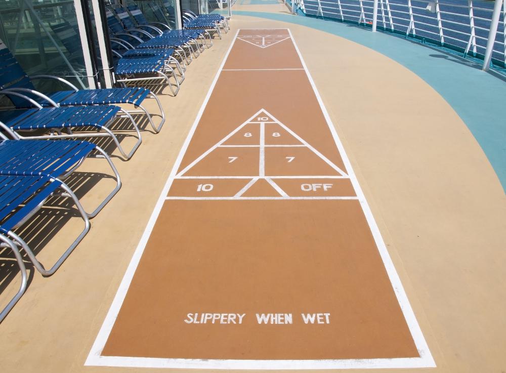What is Shuffleboard Powder? (with pictures)